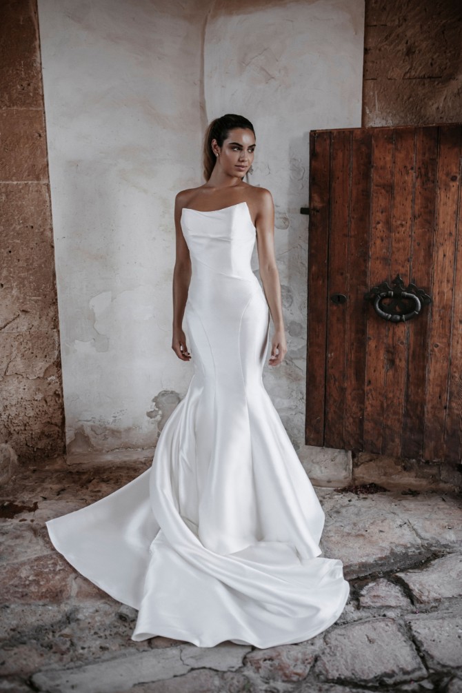 Iconic Collection - Carmen | Pure Brides