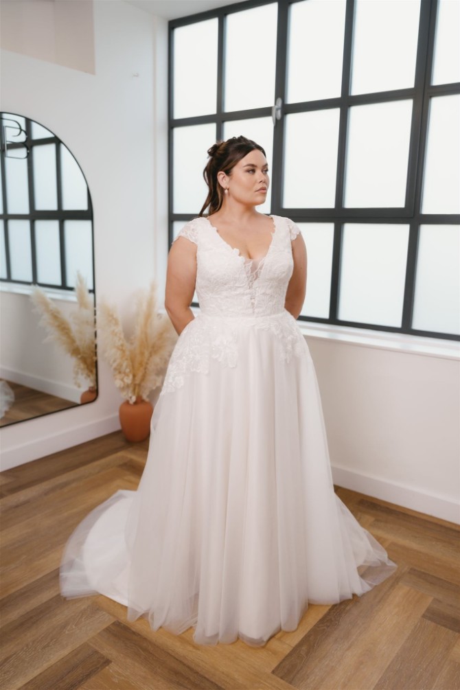 Iconic Collection - Sabrina | Pure Brides